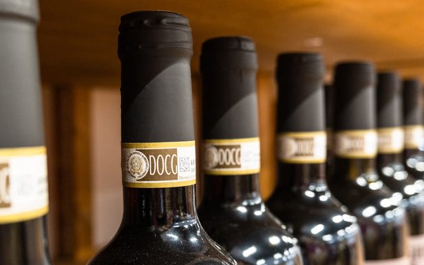 What is DOCG? (How’s It Different From DOC, 10 Best Wines, Prices)