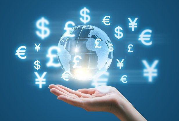 5 Currency Hedging Strategies (Pros & Cons, A Better Alternative)