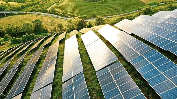 10 Best Energy ETFs to Buy in 2024: Investing Tips, Pros & Cons