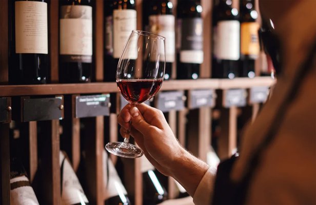 15 Luxury Wine Bottles You Cannot Miss (Prices, Flavors, Investment ...