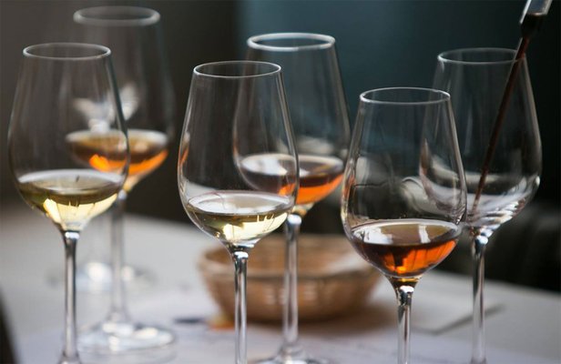 What Does Sherry Taste Like? (7 Wine Styles)